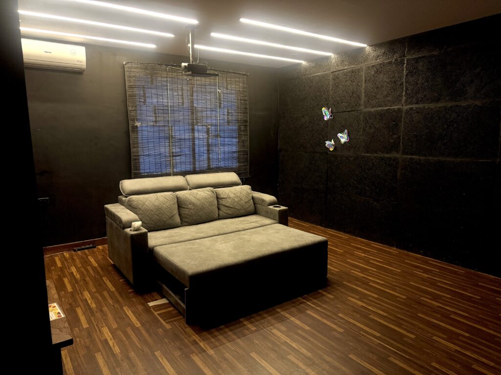 Cupid Theatre – SPOTLIGHT PRIVATE THEATRE